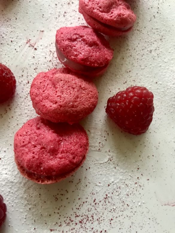 Easy raspberry macaroon recipe – Everyday Fabulous Food